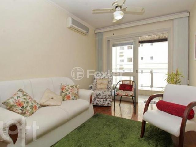 Apartamento, 2 dormitórios, 71.21 m², em Passo da Areia