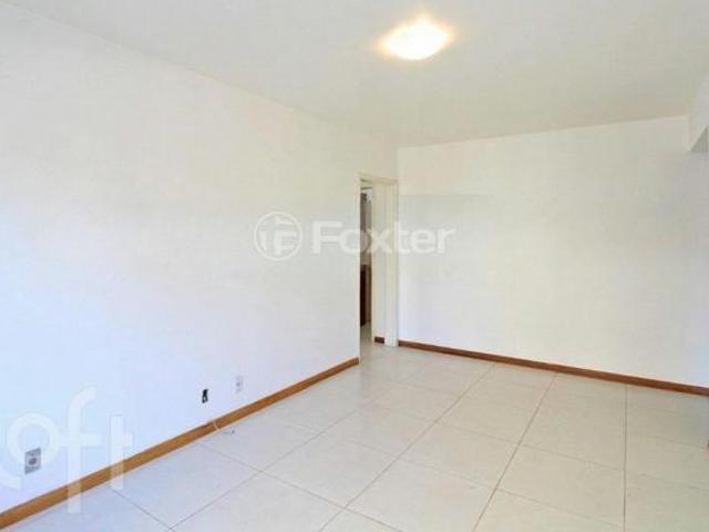 Apartamento, 2 dormitórios, 71.62 m², em Mont Serrat