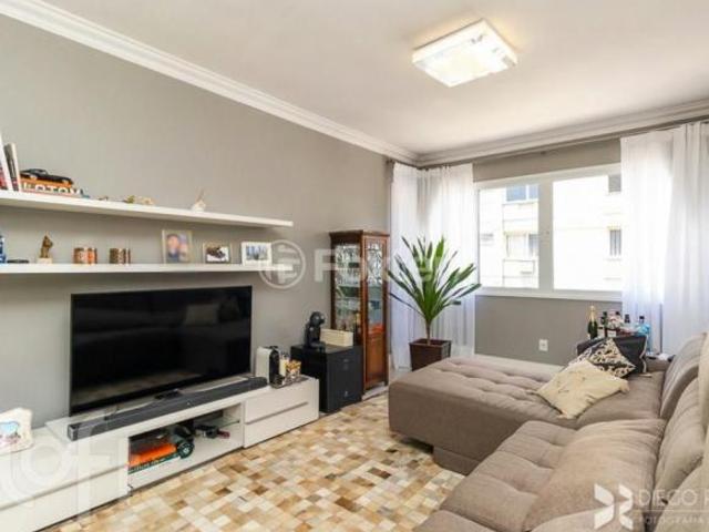 Apartamento, 2 dormitórios, 71.88 m², em Petrópolis