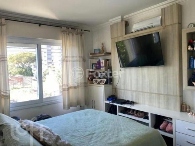Apartamento, 2 dormitórios, 71.97 m², em São João