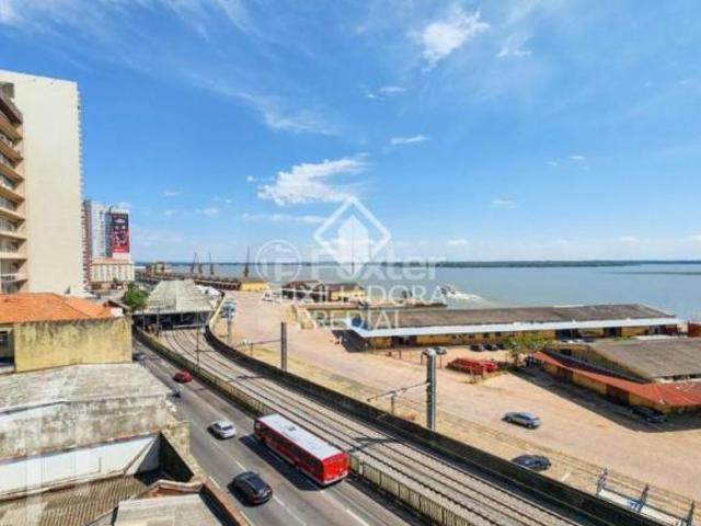 Apartamento, 2 dormitórios, 72 m², em Centro Histórico