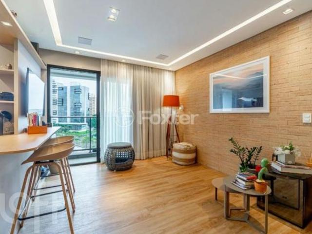 Apartamento, 2 dormitórios, 72 m², em Petrópolis
