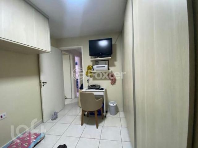 Apartamento, 2 dormitórios, 72 m², em Vila Mazzei