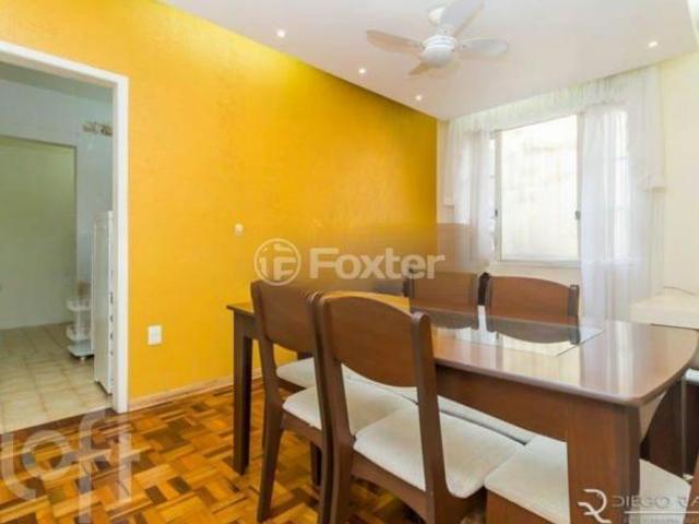 Apartamento, 2 dormitórios, 72.03 m², em Petrópolis