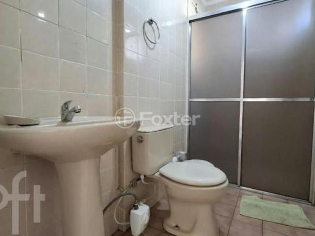 Apartamento, 2 dormitórios, 72.27 m², em Centro