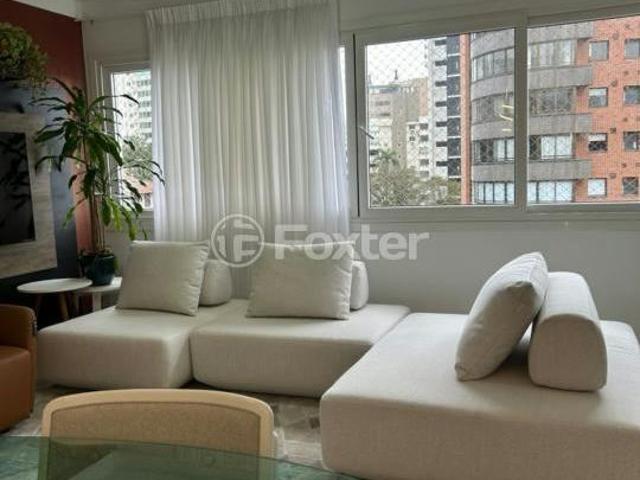 Apartamento, 2 dormitórios, 72.34 m², em Bela Vista