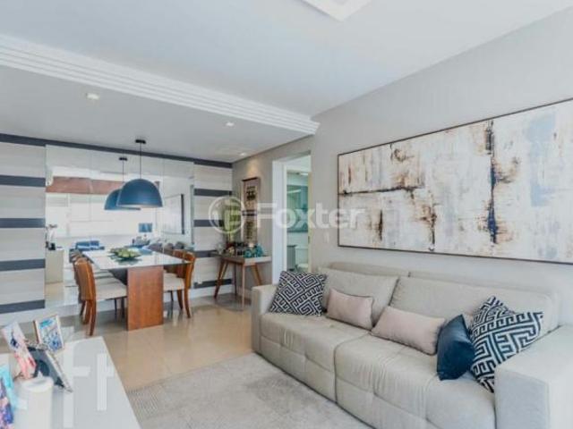 Apartamento, 2 dormitórios, 72.46 m², em Menino Deus
