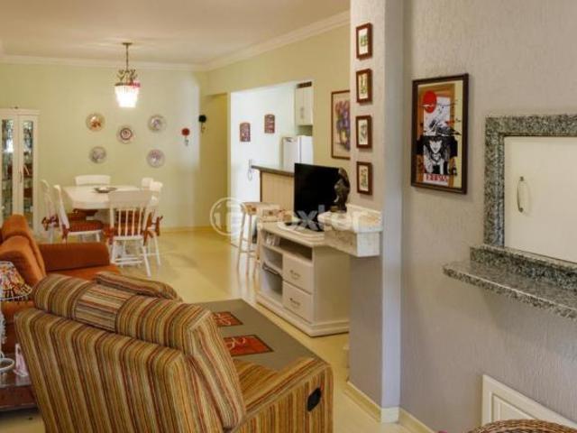 Apartamento, 2 dormitórios, 72.73 m², em Ipê Amarelo