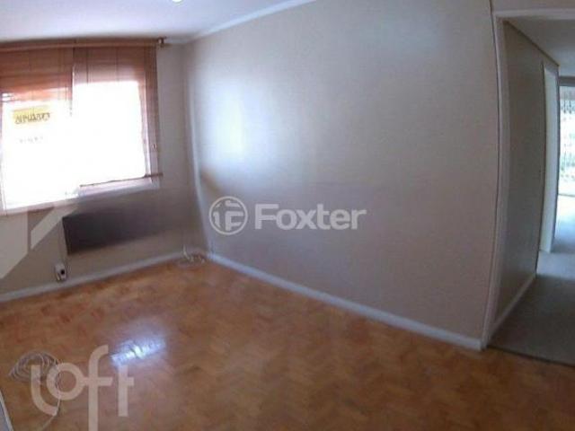 Apartamento, 2 dormitórios, 72.81 m², em Menino Deus