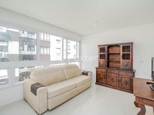 Apartamento, 2 dormitórios, 72.8 m², em Tristeza