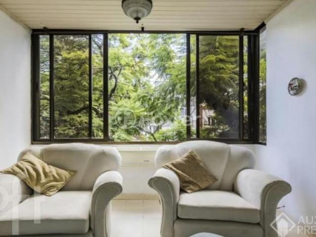 Apartamento, 2 dormitórios, 73 m², em Bom Fim