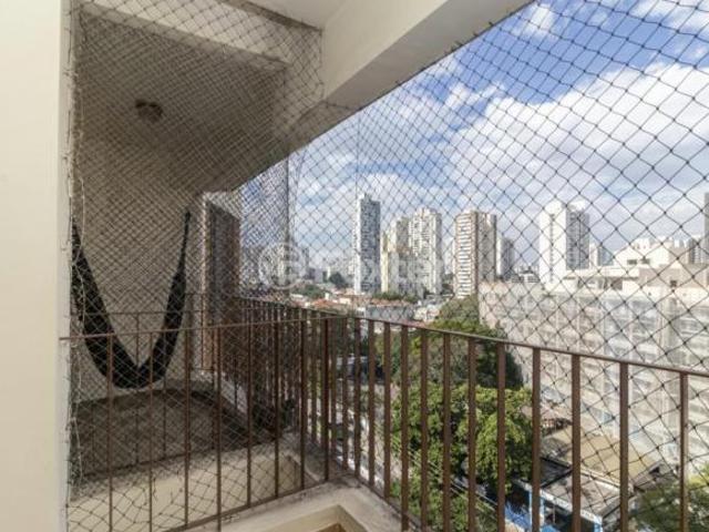 Apartamento, 2 dormitórios, 73 m², em Lapa