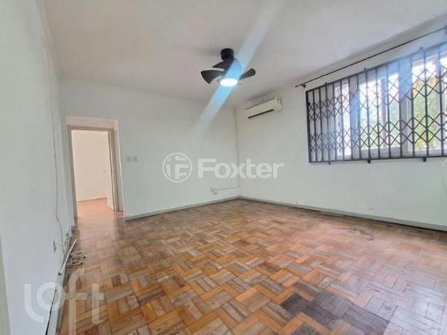Apartamento, 2 dormitórios, 73 m², em Menino Deus