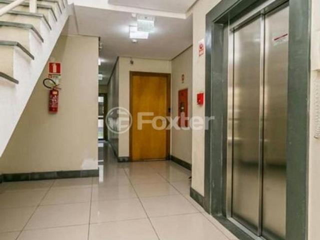 Apartamento, 2 dormitórios, 73 m², em São João