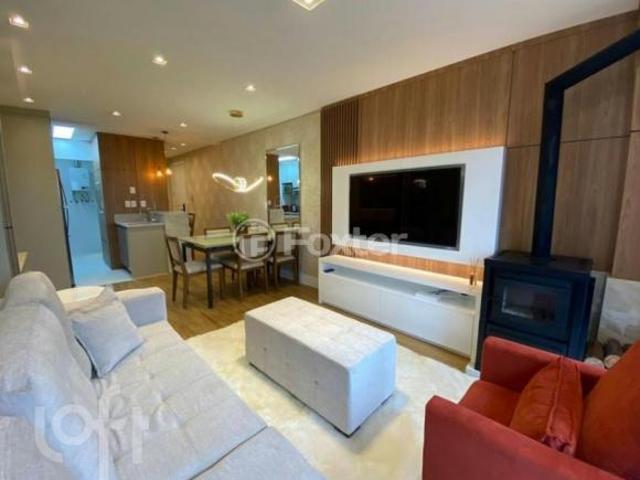 Apartamento, 2 dormitórios, 73 m², em Planalto