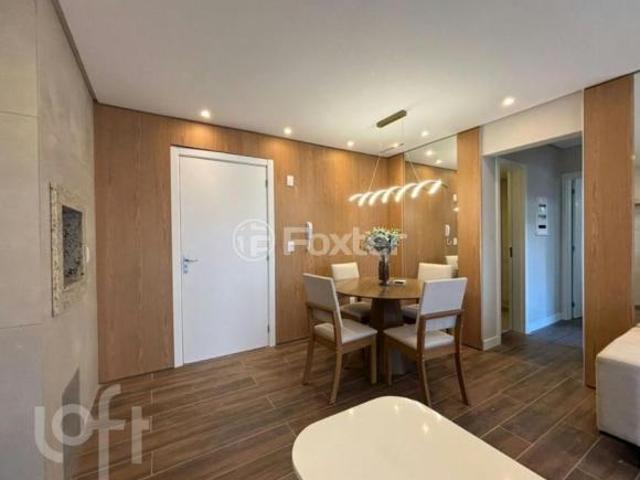 Apartamento, 2 dormitórios, 73.28 m², em Passo da Areia