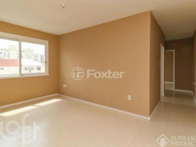 Apartamento, 2 dormitórios, 73.21 m², em Menino Deus