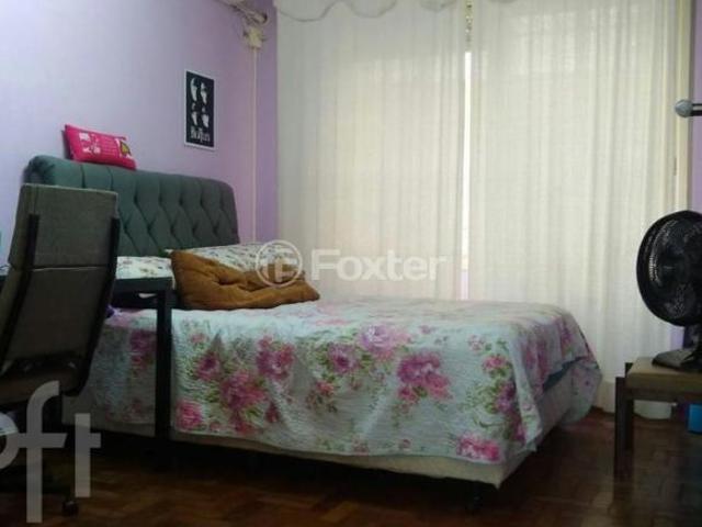 Apartamento, 2 dormitórios, 73.46 m², em Menino Deus