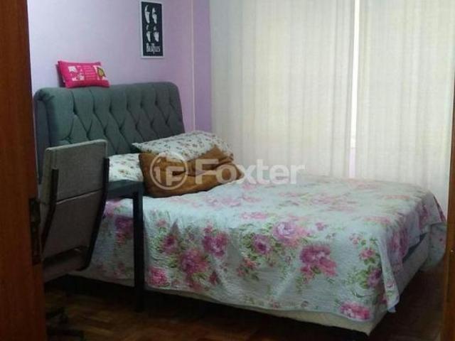 Apartamento, 2 dormitórios, 73.46 m², em Menino Deus