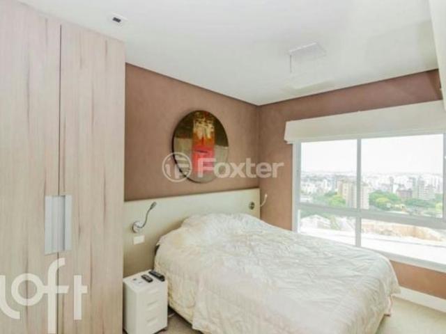 Apartamento, 2 dormitórios, 73.61 m², em Três Figueiras