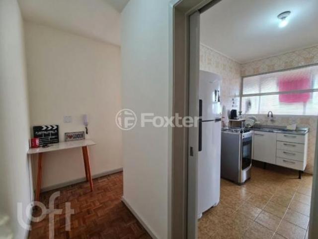 Apartamento, 2 dormitórios, 73.88 m², em Menino Deus