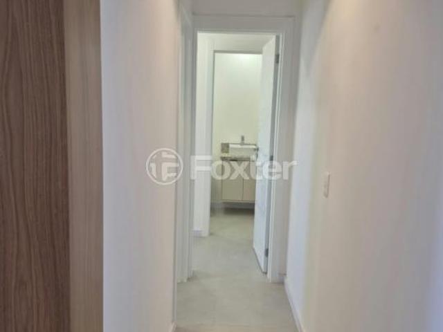 Apartamento, 2 dormitórios, 73.8 m², em Centro