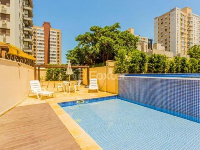 Apartamento, 2 dormitórios, 84 m², em Passo da Areia