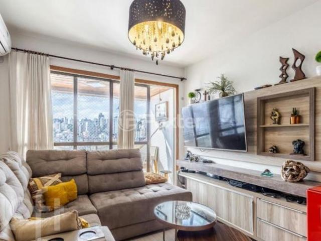 Apartamento, 2 dormitórios, 84.24 m², em Bela Vista