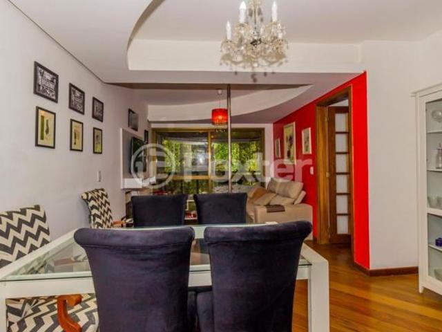 Apartamento, 2 dormitórios, 84.34 m², em Petrópolis