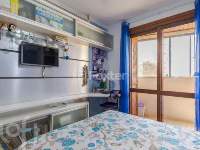 Apartamento, 2 dormitórios, 85 m², em Centro
