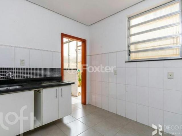 Apartamento, 2 dormitórios, 85 m², em Petrópolis