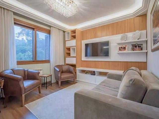 APARTAMENTO À VENDA MOBILIADO COM 2 QUARTOS