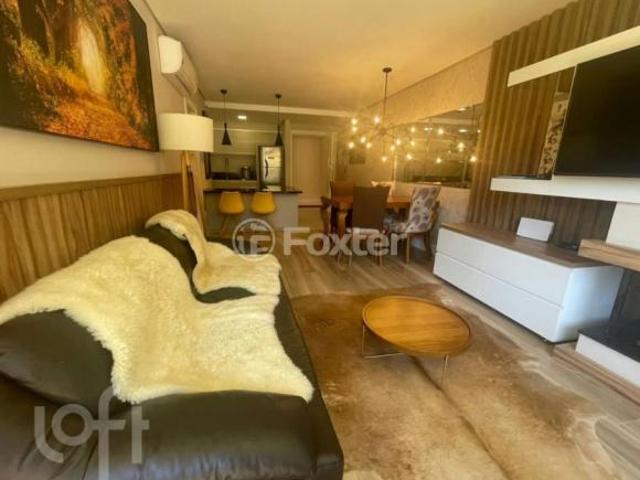 Apartamento, 2 dormitórios, 86.05 m², em Centro