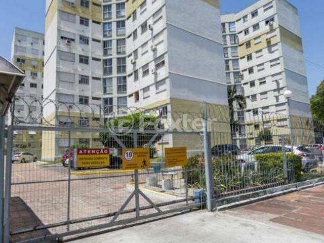 Apartamento, 2 dormitórios, 870 m², em Cristal