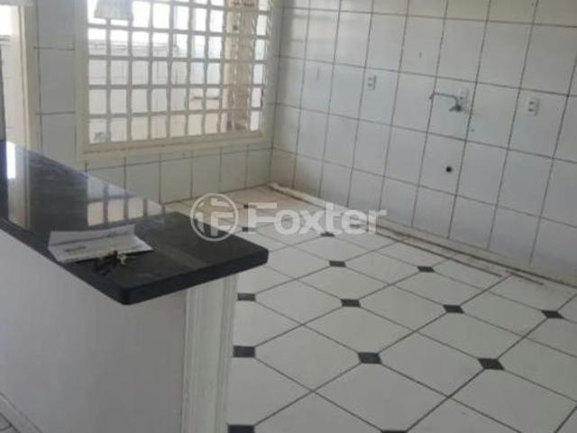 Apartamento, 2 dormitórios, 87 m², em Centro