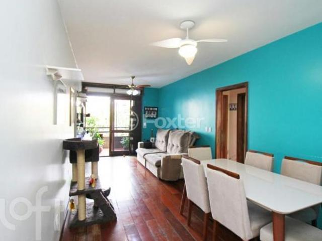 Apartamento, 2 dormitórios, 87 m², em Partenon