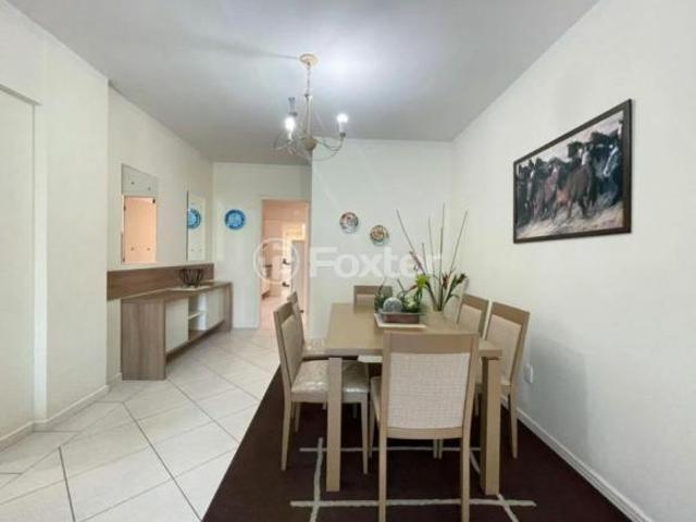 Apartamento, 2 dormitórios, 87.2 m², em Girassol