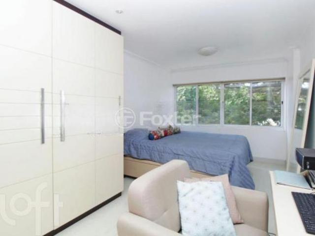 Apartamento, 2 dormitórios, 87.54 m², em Petrópolis