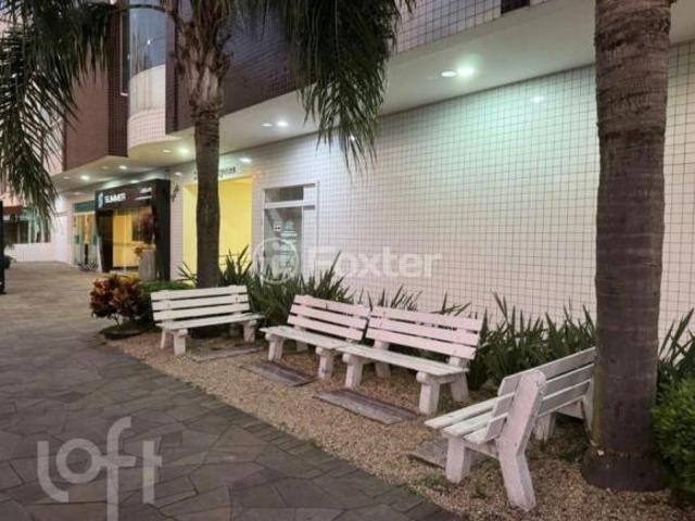 Apartamento, 2 dormitórios, 87.71 m², em Centro