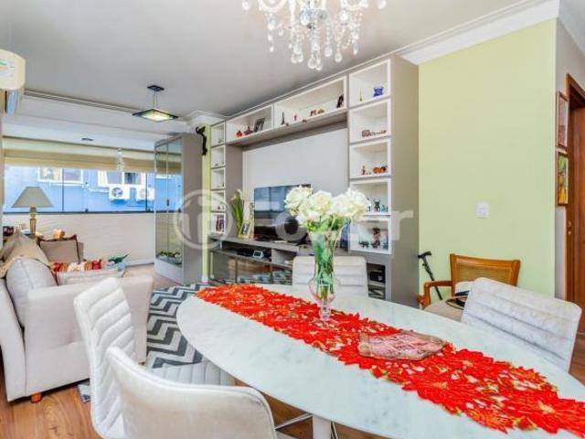 Apartamento, 2 dormitórios, 87.8 m², em Cidade Baixa