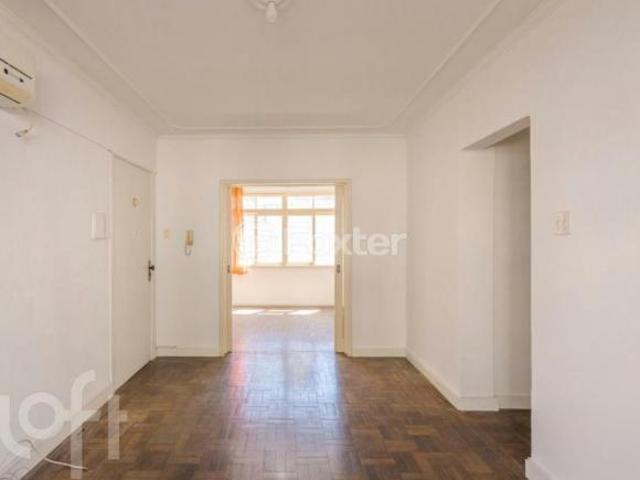 Apartamento, 2 dormitórios, 88 m², em Centro Histórico