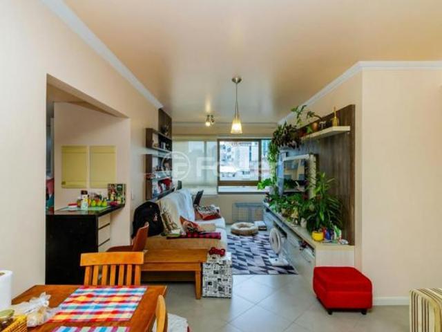 Apartamento, 2 dormitórios, 88.62 m², em Centro Histórico