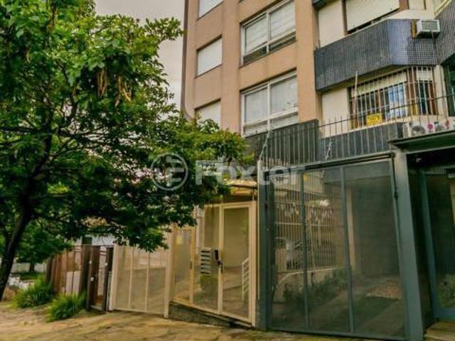 Apartamento, 2 dormitórios, 80 m², em Petrópolis