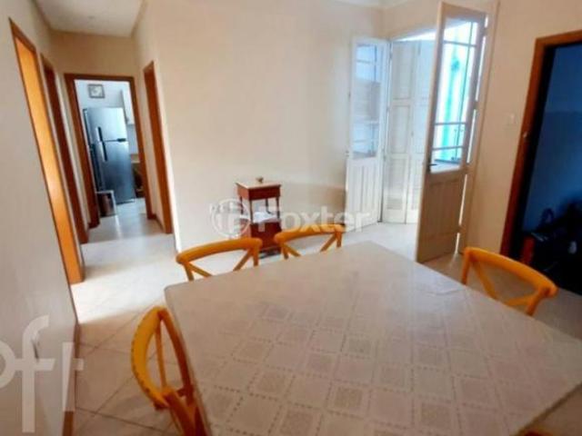 Apartamento, 2 dormitórios, 81 m², em Floresta