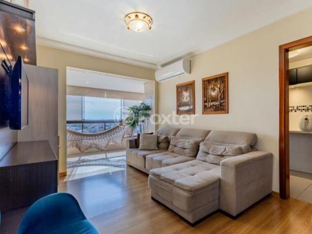 Apartamento, 2 dormitórios, 81 m², em São João
