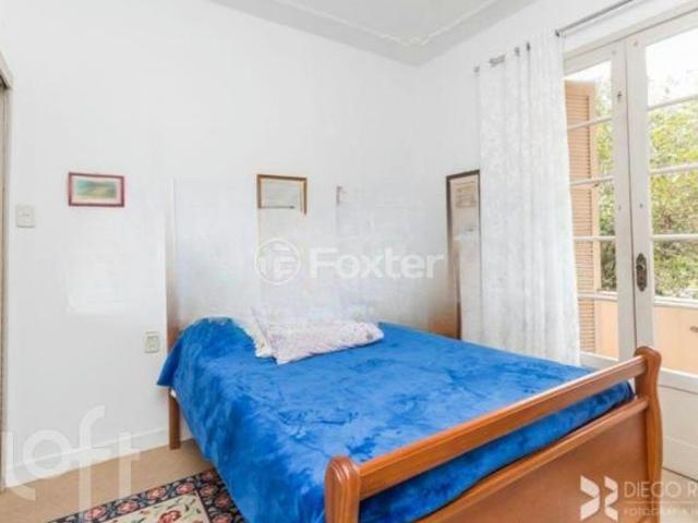 Apartamento, 2 dormitórios, 81 m², em Passo da Areia