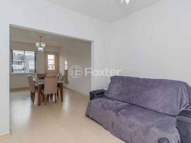 Apartamento, 2 dormitórios, 81 m², em Petrópolis