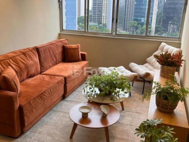 Apartamento, 2 dormitórios, 81 m², em Pinheiros