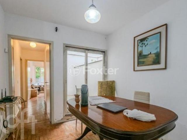 Apartamento, 2 dormitórios, 81.16 m², em Bela Vista
