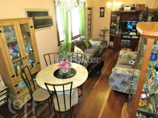 Apartamento, 2 dormitórios, 81.28 m², em Petrópolis
